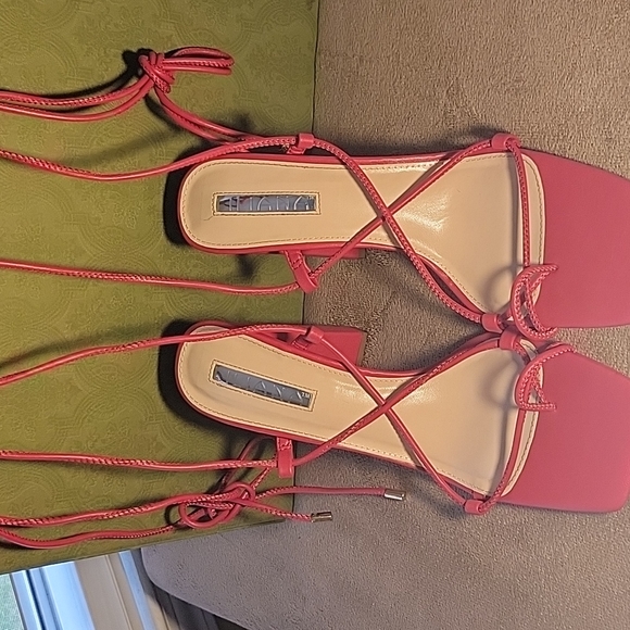 Liliana | Shoes | Red Strappy Block Heel Sandal | Poshmark